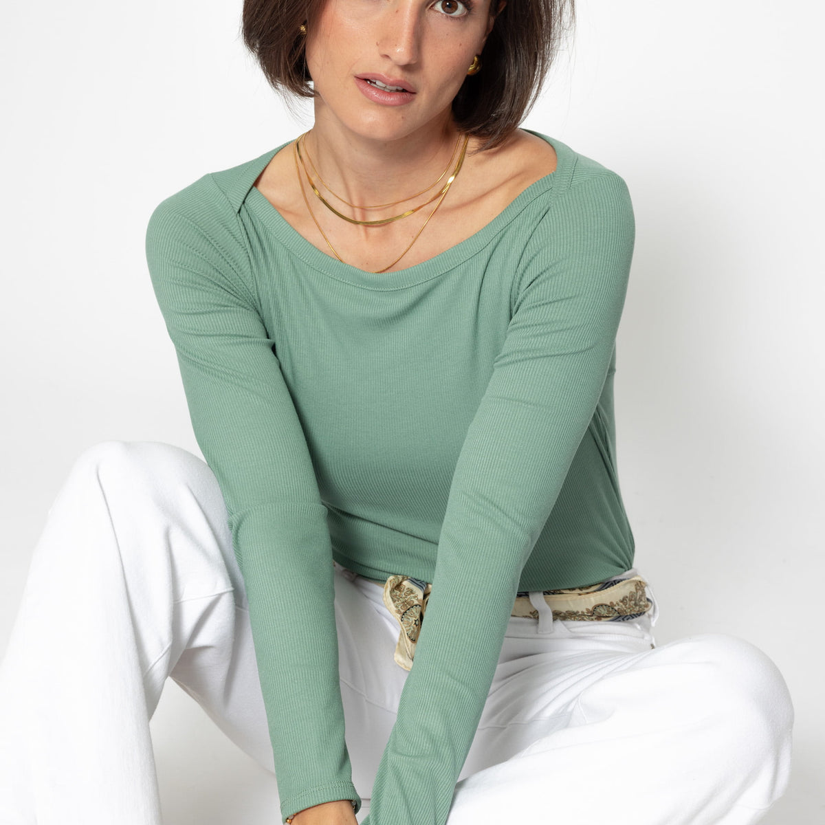 Long-sleeved shirt with boat neckline - sage green – SASSYCLASSY